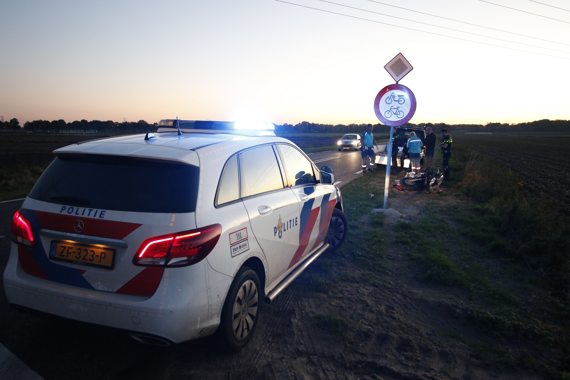 ZO!34 - Motorrijder gewond bij eenzijdig ongeval bij Nieuw-Weerdinge